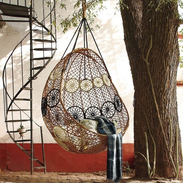 Hanging chairs | Ideas for Home Garden Bedroom Kitchen - HomeIdeasMag.com
