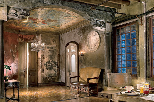 Amazing apartment actor Gerard Butler | Ideas for Home Garden Bedroom ...